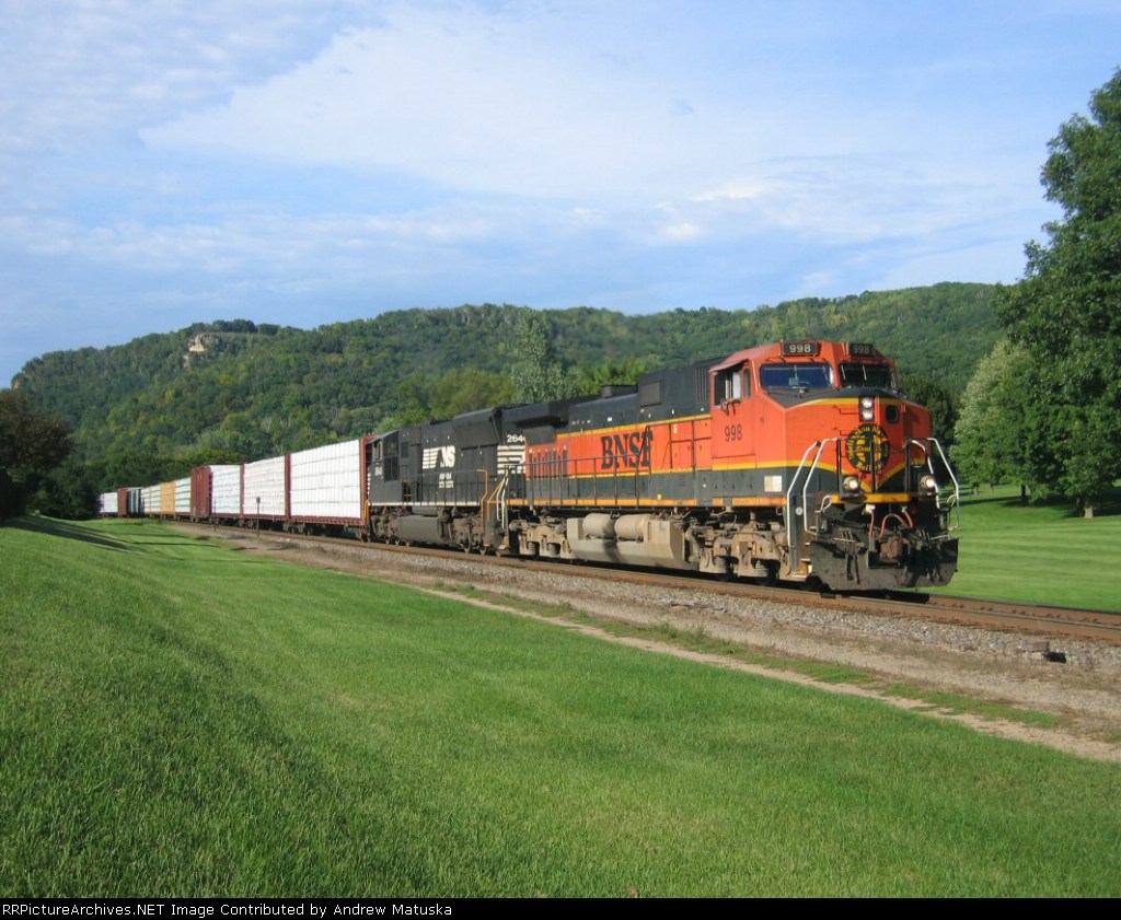 BNSF 998